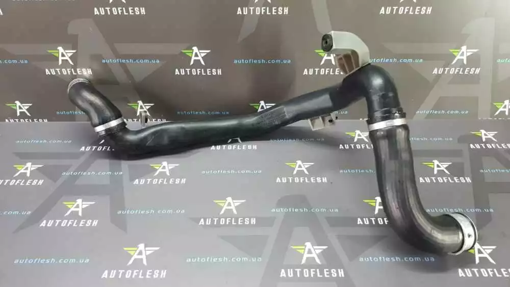 Патрубок интеркулера 3C0145762AT, 3C0145840H, 3C0145828C Volkswagen ...